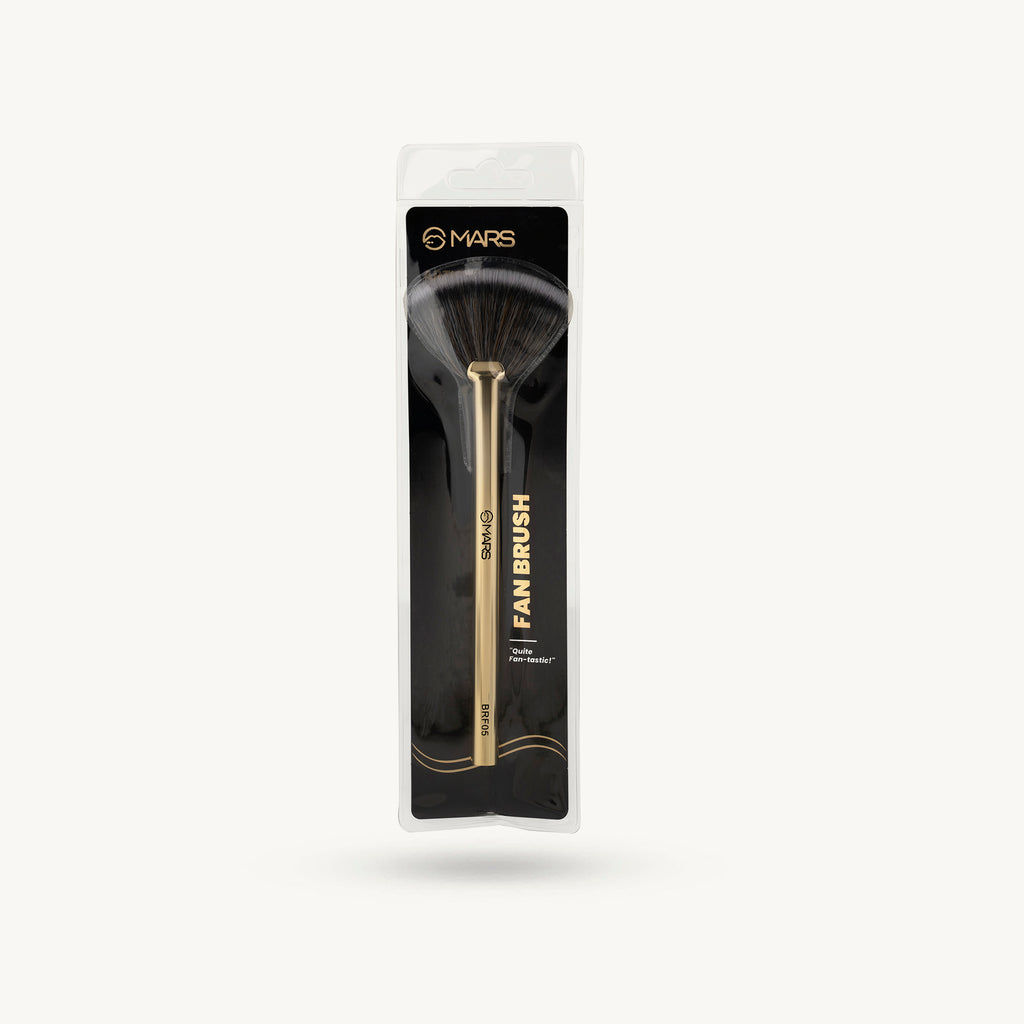 Artist's Arsenal Brush | Fan Brush – MARS Cosmetics